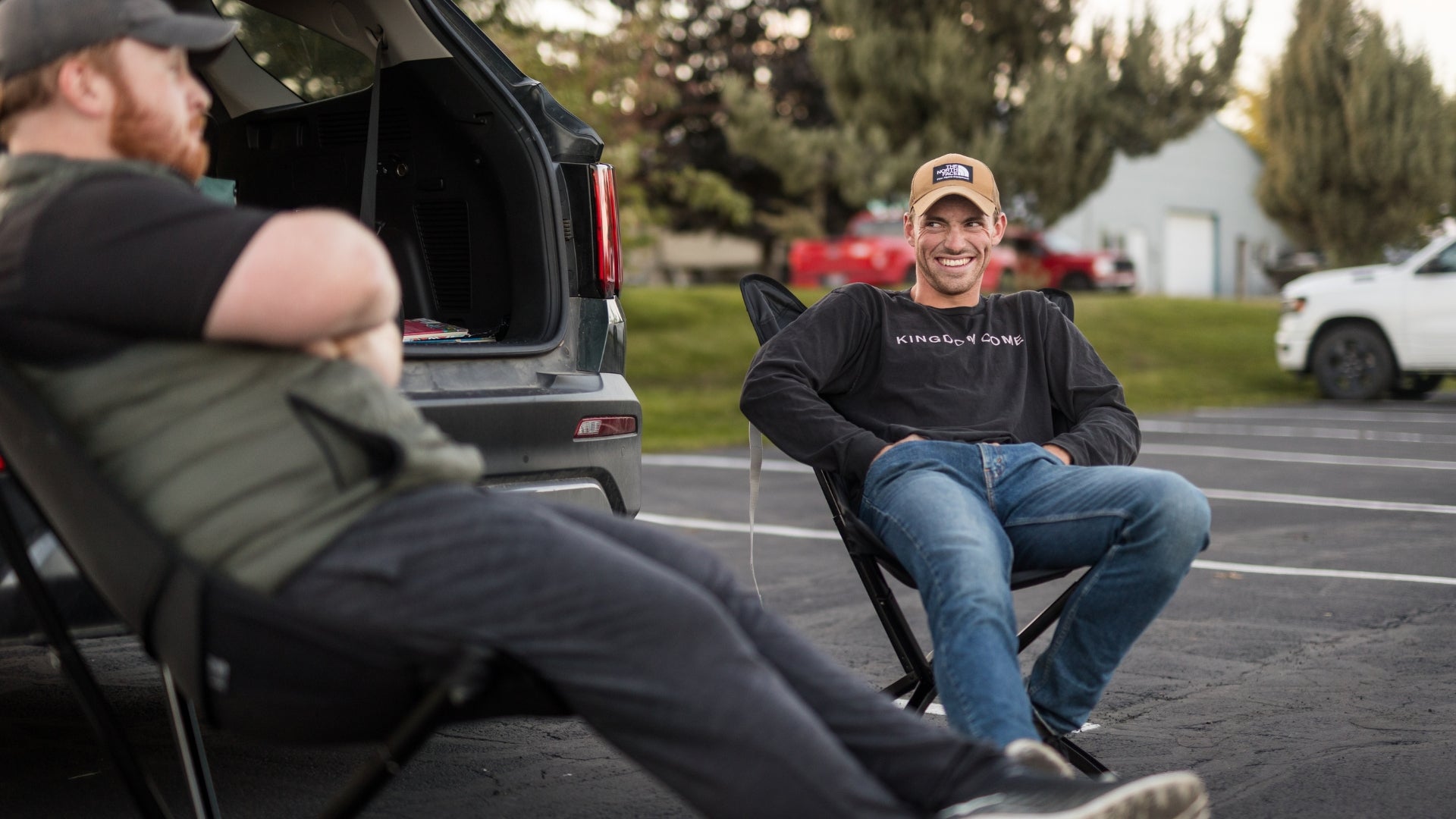 What To Bring To A Tailgate Checklist – CLIQ